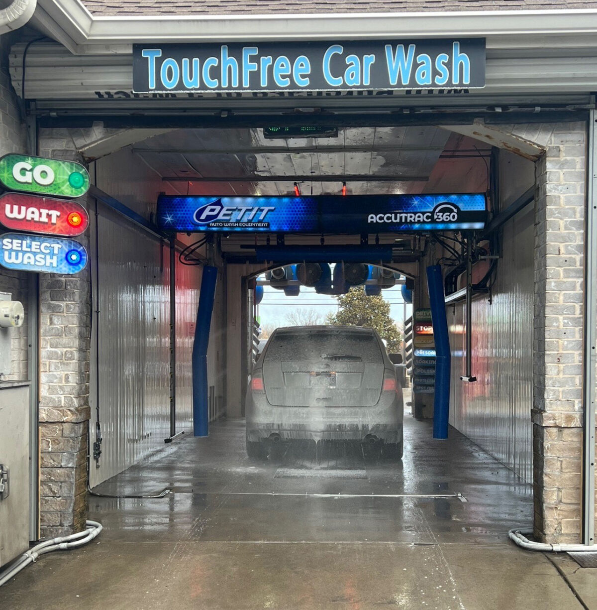 Touchless Car Wash Services - Auto Washing for Vans and Cars